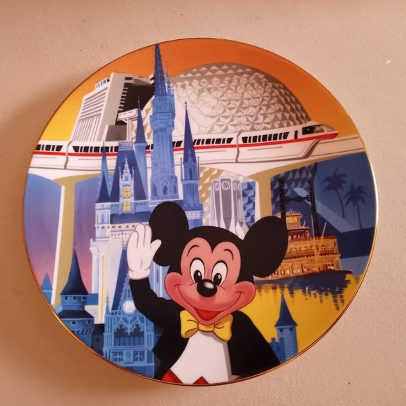 Disney | Other | Disney 9711986 15th Anniversary Commemorative Plate ...